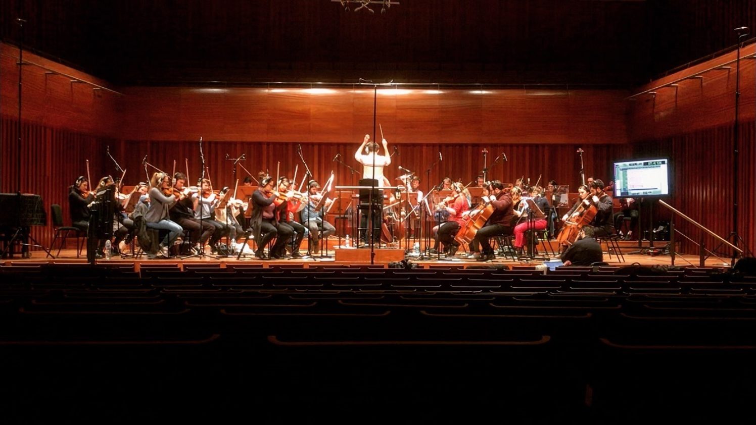 Sam Dinley: In Motion | Illuminated River